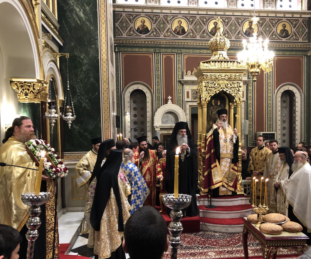 ΑΓΙΟΣ ΣΠΥΡΙΔΩΝΑΣ ΠΕΙΡΑΙΑ: Με μεγαλοπρέπεια η Λιτάνευση της Εικόνας (ΒΙ