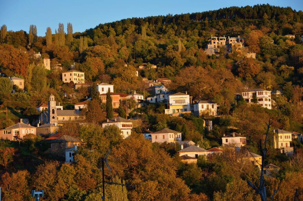 ΠΟΙΑ ΕΙΝΑΙ ΤΑ 17 ΟΜΟΡΦΟΤΕΡΑ ΕΛΛΗΝΙΚΑ ΧΩΡΙΑ