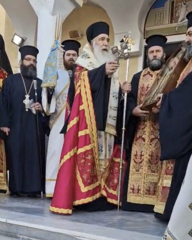 Η Νίκαια υποδέχθηκε την Παναγία Έλωνα! - Piraeuspress.gr