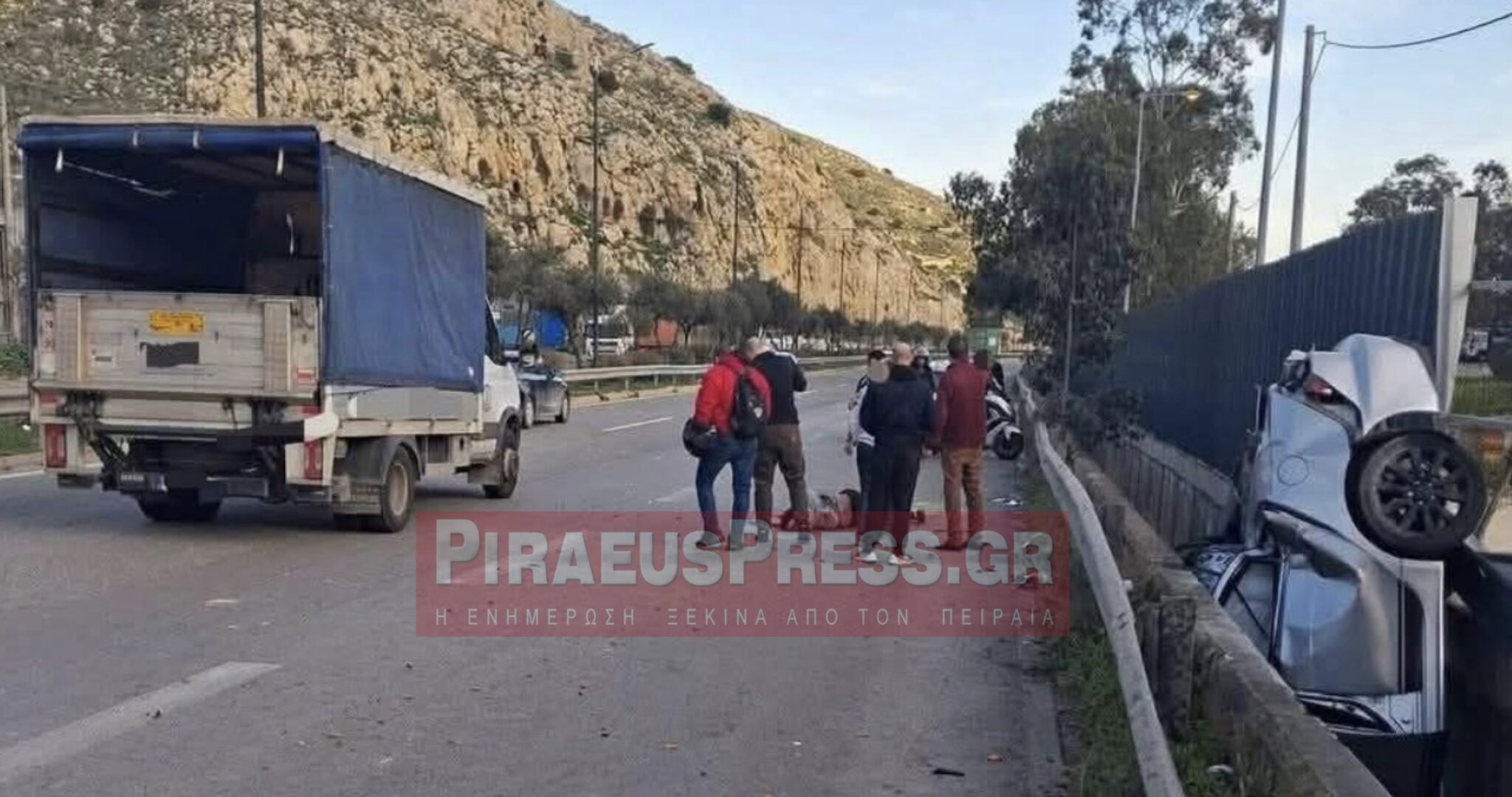 Τρομακτικό τροχαίο στο Σχιστό - Άνθρωπος στο οδόστρωμα (αποκλειστικές ...